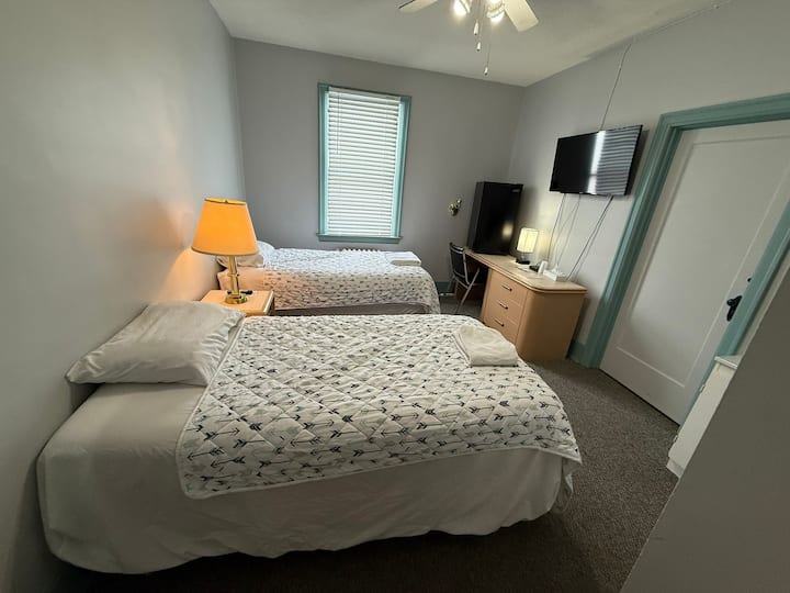 Available For Short-term And Long-term Affordable - Yorkton