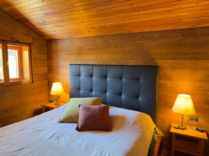 Chalet "Tana Del Lupo" - In Front Of The Skilift - Sestriere