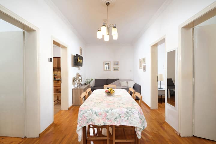 Rain Apartments: Spacious House 15' From Center - Thessaloniki