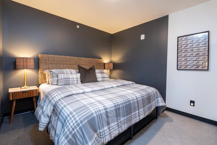 The Grand Fairmount – Luxury 1 Bed 1 Bath - Wichita, KS