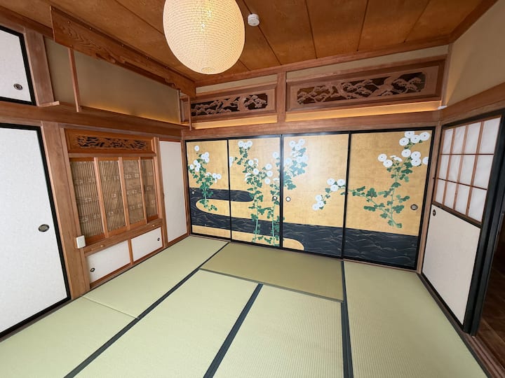 富士山への玄関口／富士山駅から車10分／最大10名／桜／99㎡／富士山麓の日本民家で暮らすような旅を - Mount Fuji