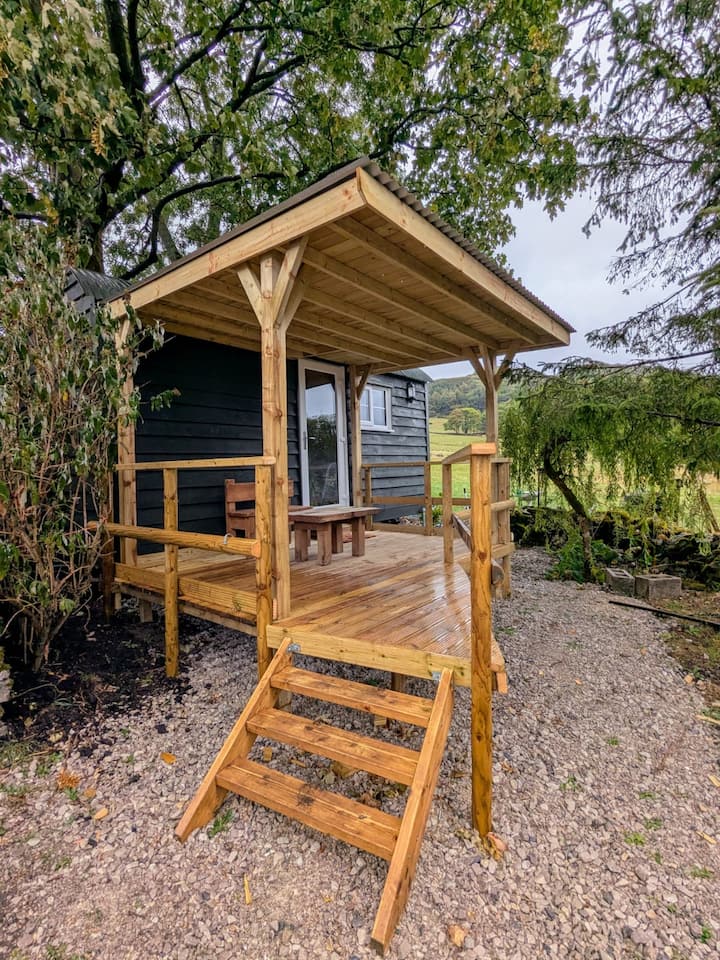 The Rodney. - Hathersage