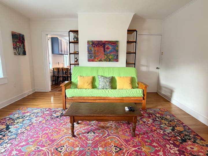 Jeedymom’s House Cozy 4-bedroom Apartment. - Hudson, NY