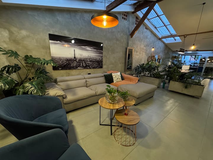 A 5 Min. Provenza/7 Br Con Baño Privado/ Jacuzzi - Medellin, Antioquia, Colombia