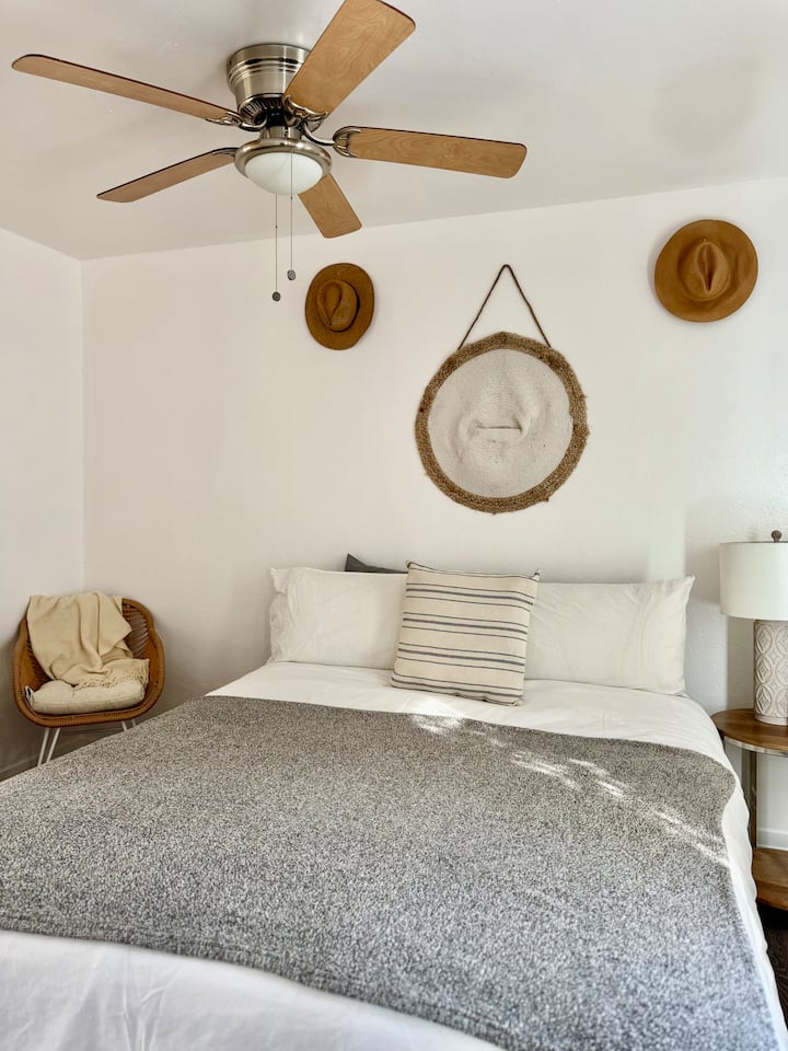 Casa Asturias: Room 1 - Palm Springs, CA