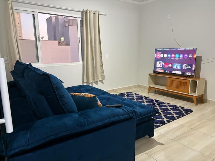 Apto  No Centro 6 Hóspedes, Com Garagem. - Pouso Alegre