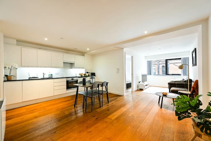 Modern London Stay | 2br Apartment | Sleeps 4 - Croydon, UK