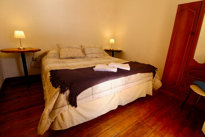 Habitación Matrimonial - Cama King - Vicuña