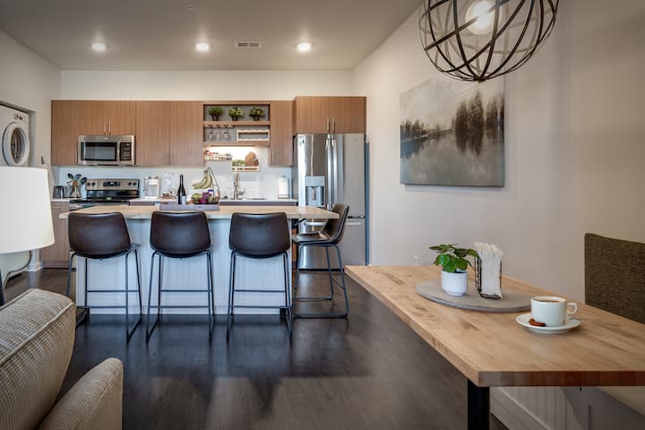 Condo Near Beach & Downtown In Traverse City! - Traverse City, MI