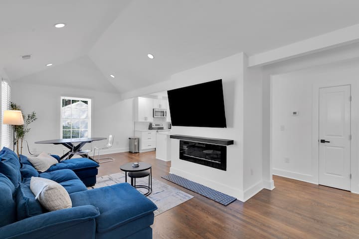Bungalow In Revolution Park - Charlotte, NC