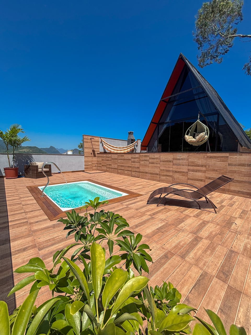 Vacation Rentals with Amazing Pools | Airbnb