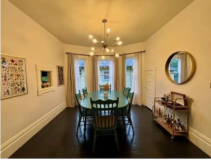 Historic Victorian House In The Redwoods - Eureka, CA