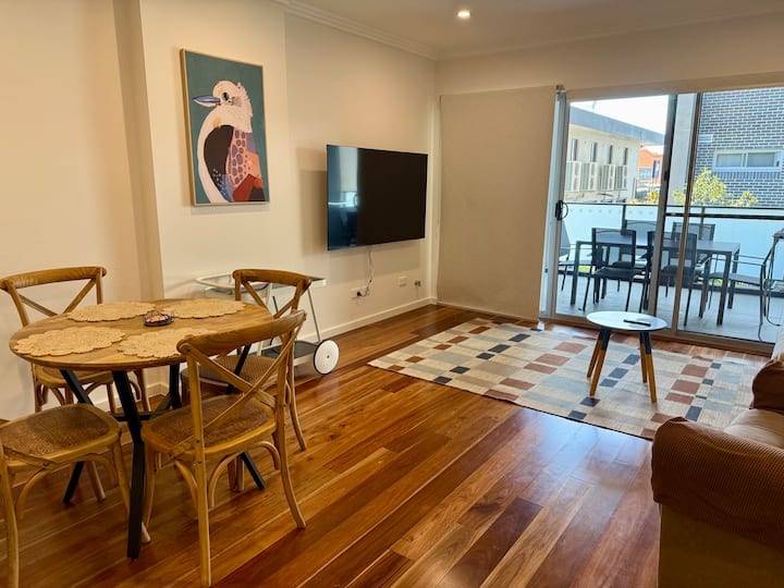 Modern Apartment In East Hills - Liverpool