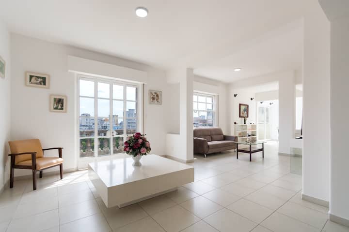 Grand Bhaus Family Republica | Centro | Metrô - São Paulo