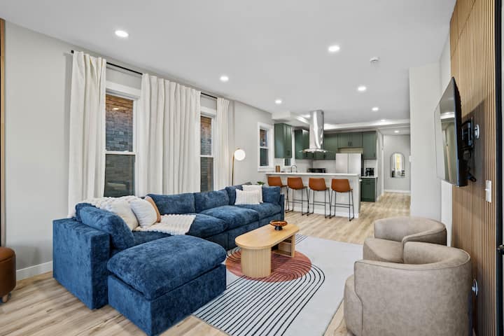 New! Heart Of Bay View, 7 Beds, Fire Table, 14ppl - Milwaukee