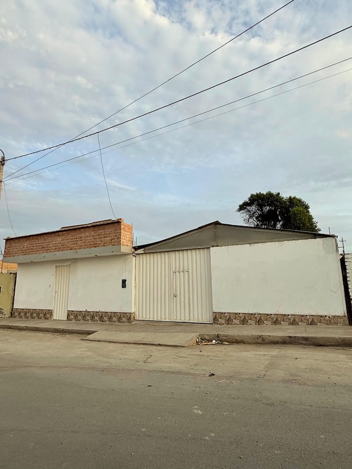 Casa Familiar Turistico Huarmey - Huarmey