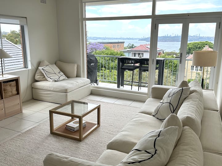 Bright Coastal Getaway - Spectacular Harbour Views - Manly
