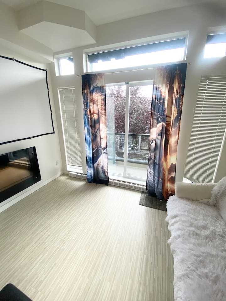 The Lion’s Den - Victoria