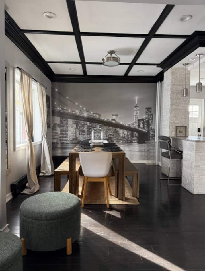 Large House Near Manhattan - New York