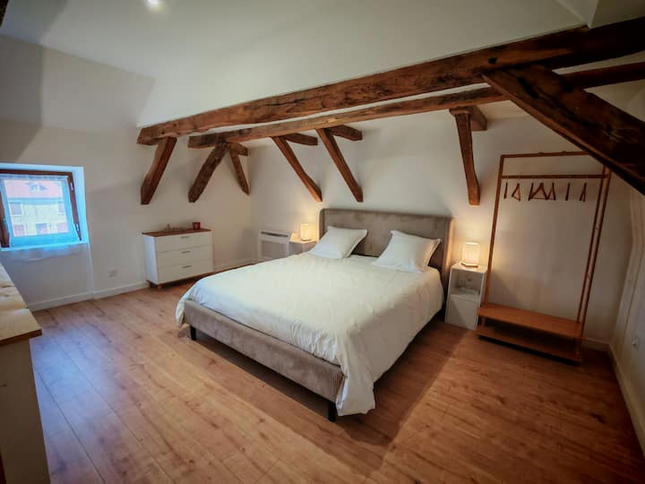 Nid'orlinde, Maison De Ville Au Cœur De Bretenoux - Saint-Céré