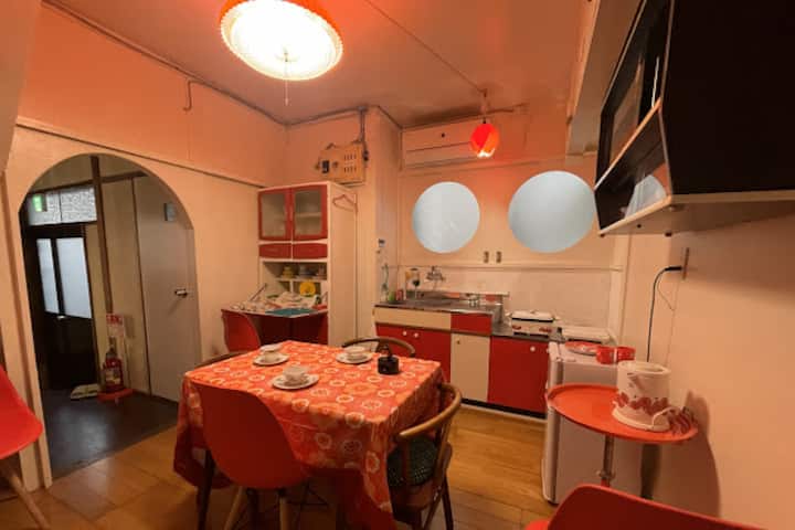 【源泉付】Antique Onsen House 1970｜昭和レトロ一軒家。最大7名。駐車場無料。 - 別府市