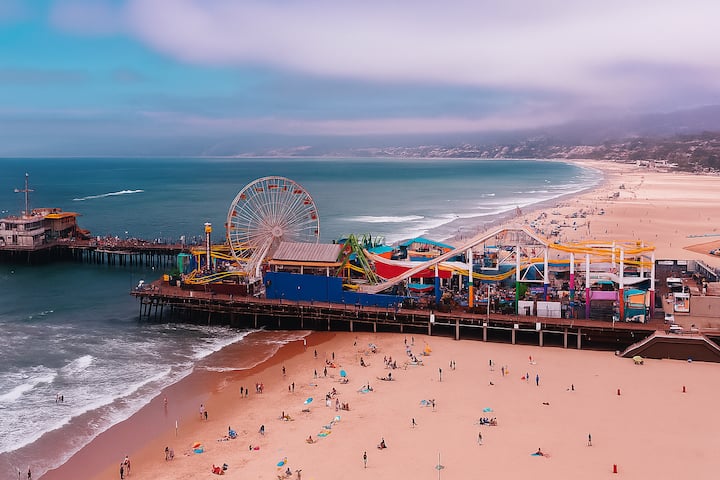 Santa Monica Luxury Condos | Walk To The Pier And - Santa Monica, CA