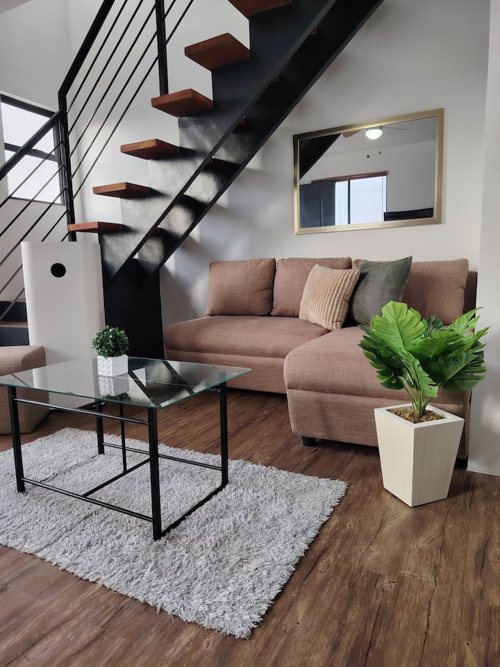 Cozy 2br House • Tagaytay–batulao Staycation - Alfonso