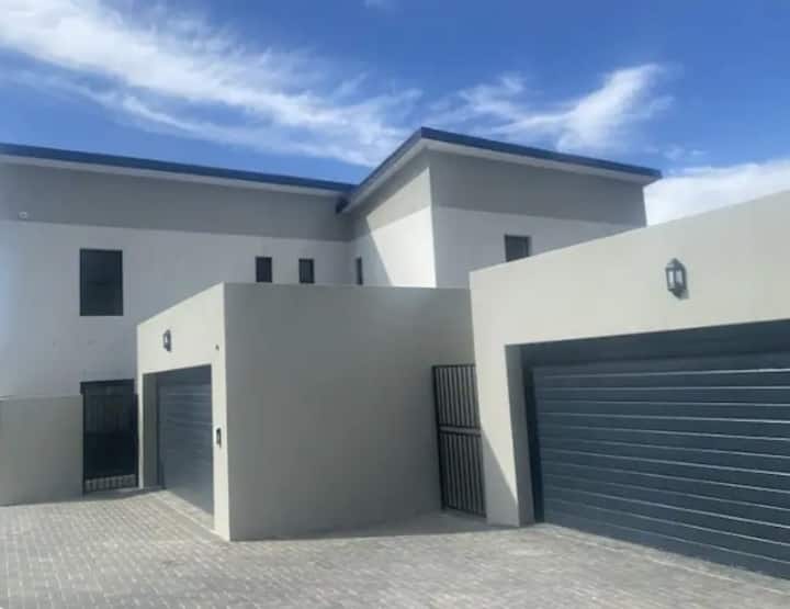 Credalex House - Grabouw