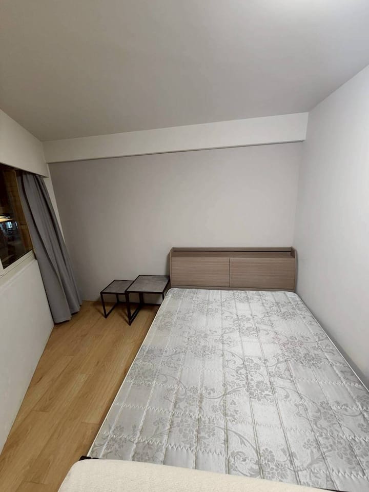 西門町邊的城市光景|雙衛浴明亮兩房宅 - Taipei Railway Station