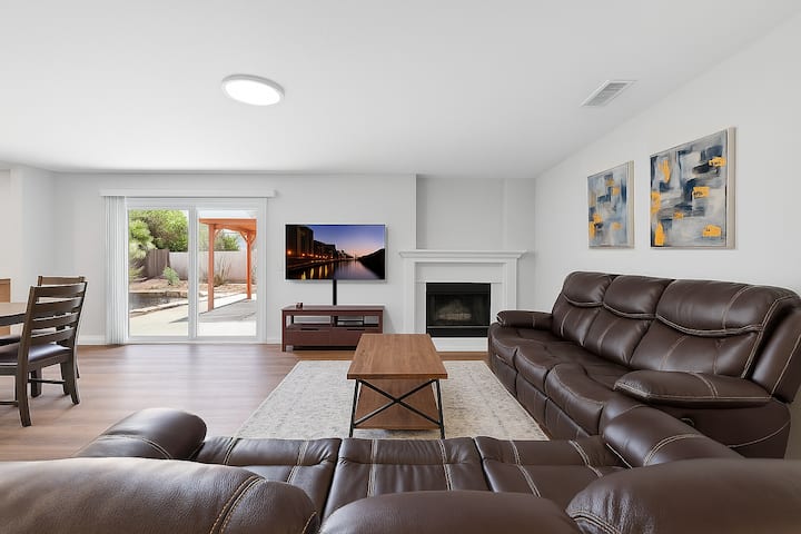 Lovely 3br/2ba Modern Comfort N County San Diego - San Marcos, CA