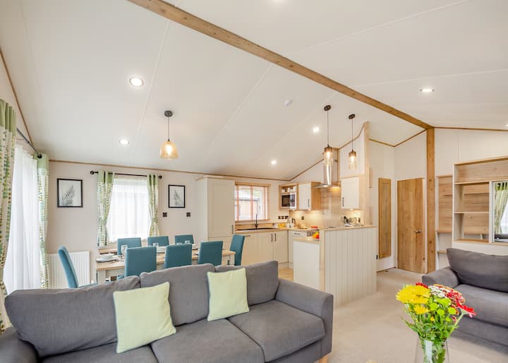 Berwyn Retreat - Bala