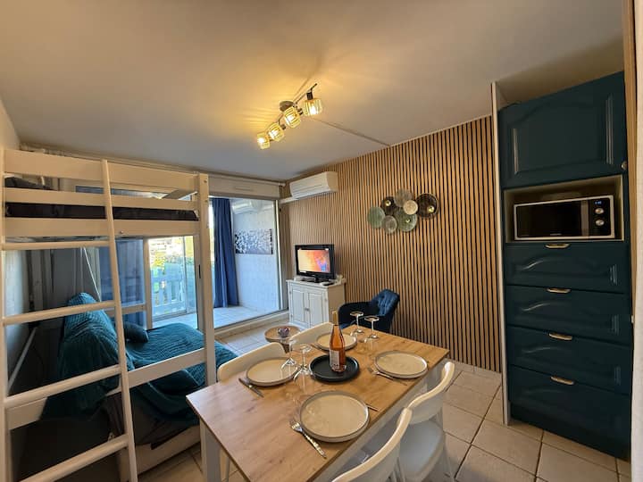 Ecrin De Douceur à Port-camargue (Piscine/parking) - Port Camargue