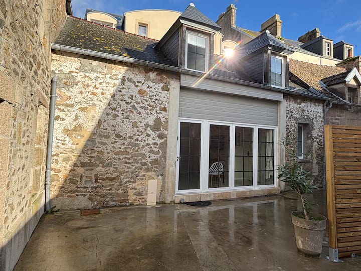 Maison De Ville Quartier Port, 6 Personnes - Saint-Vaast-la-Hougue