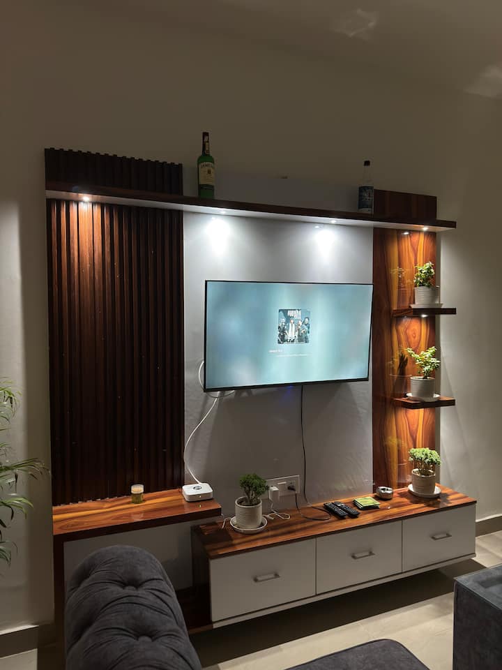 Modern, Spacious & Minimal 2bhk Apartment - Manesar