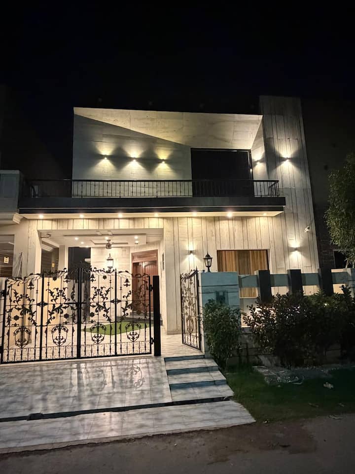 Independent 2|br Dha Near Raya - Lahore