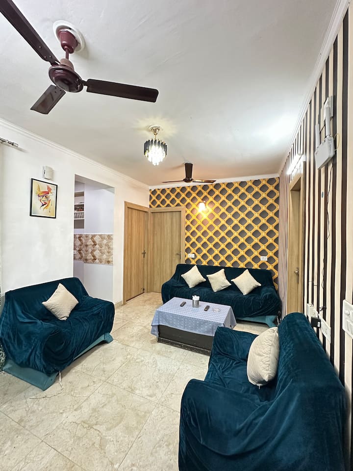 2bhk | Luxury Apartment Nr. D-mart & Golden I Mall - Noida