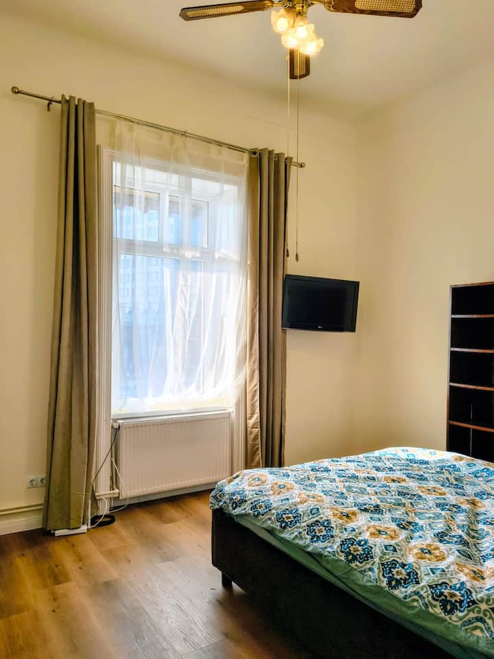 Appartement Près Du Parc Central Avec Jardin Privé - Cluj-Napoca
