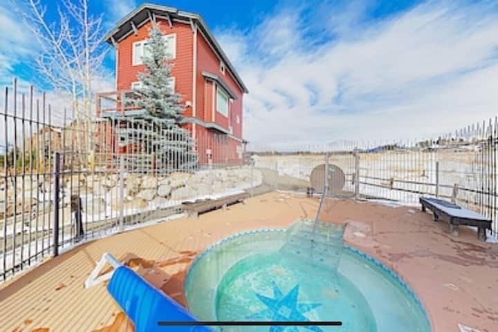 Large 3b End Unit W/ Hot Tub, On Ski/town Shuttle - Fraser, CO