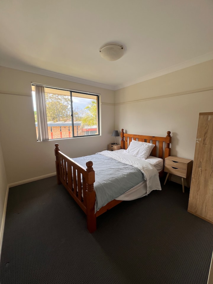 2 Mins Walk To Light Train Carlingford Station - Castle Hill