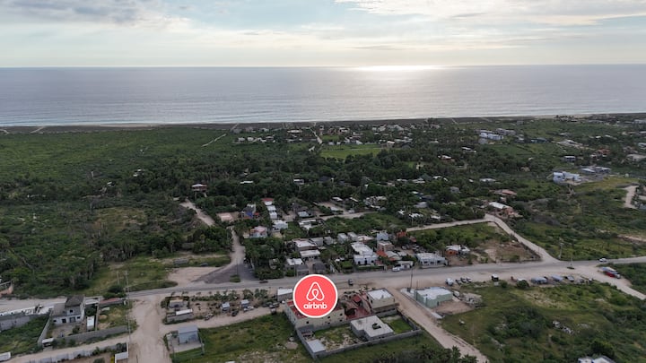 Beachside Escape. Stay Just 5 Minutes From The Sea - Todos Santos