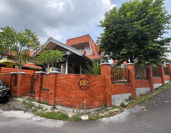 Warm Home In Ngesrep, Semarang - Semarang