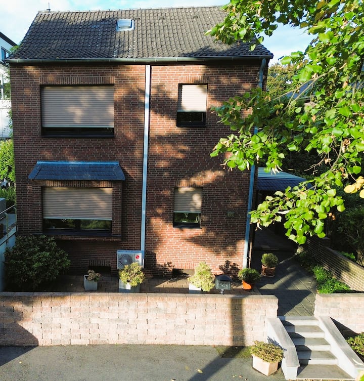 Freistehendes Einfamilienhaus Am Rhein - Leverkusen