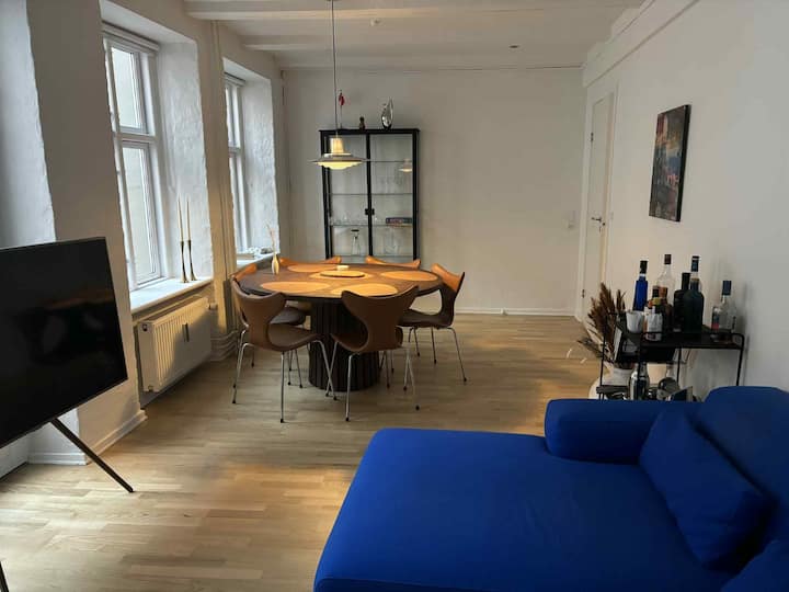 Stille Baghuslejlighed I Indre By - Copenhagen