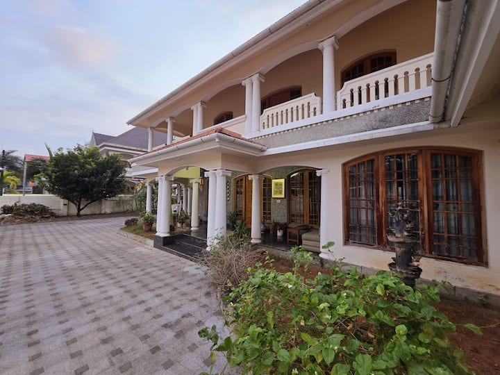 Double Room With Ac And Free Parking - Kochi, India