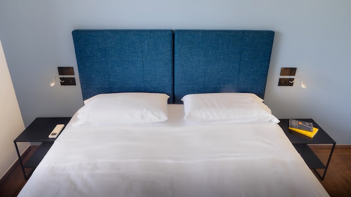 Casa Tua, Ma In Un'altra Città - Taranto