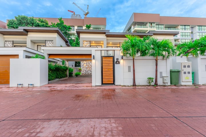 Thai Home Serenity Jomtien 4b Luxury Villa - Pattaya City