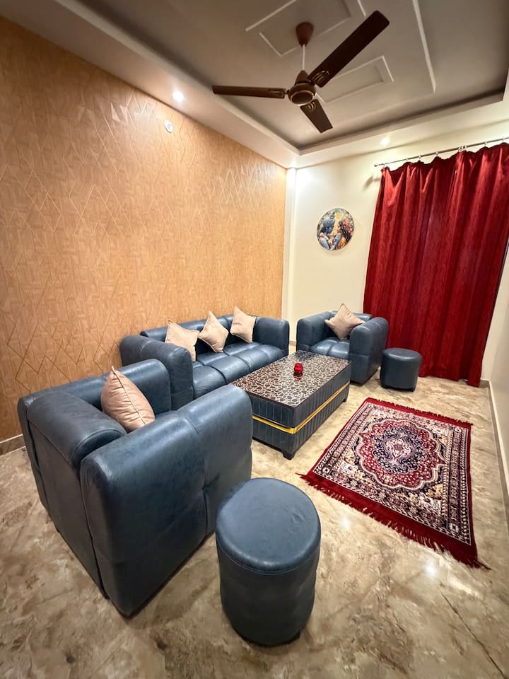 Arungeeta Villa - The Song Of The Rising Sun - Lucknow