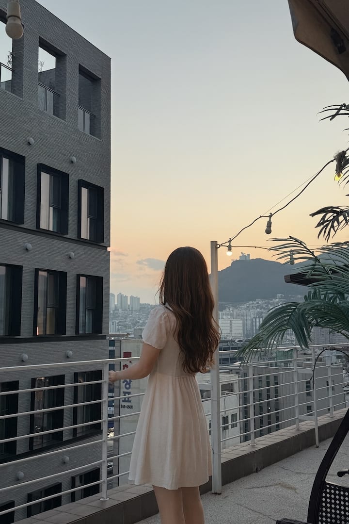 2월할인/남포역1분/8인기준/최대24인/무료짐보관/침실6욕실5/국제시장6분/쇼핑거리 - Busan