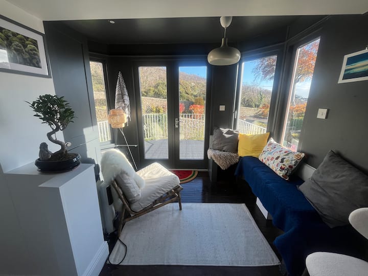 Cosy Killiney Hill 2-bed - Bray