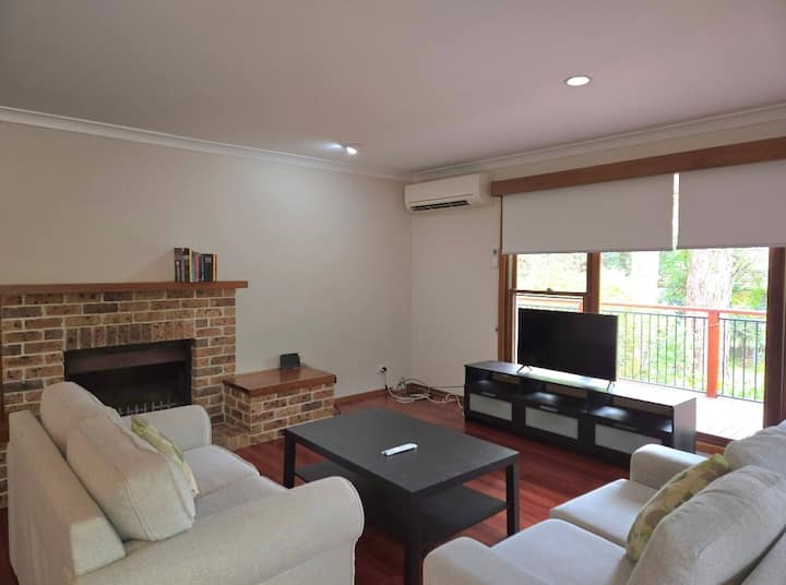 A-west Pennant Hills 4 Beds House Near Anywhere - Dural